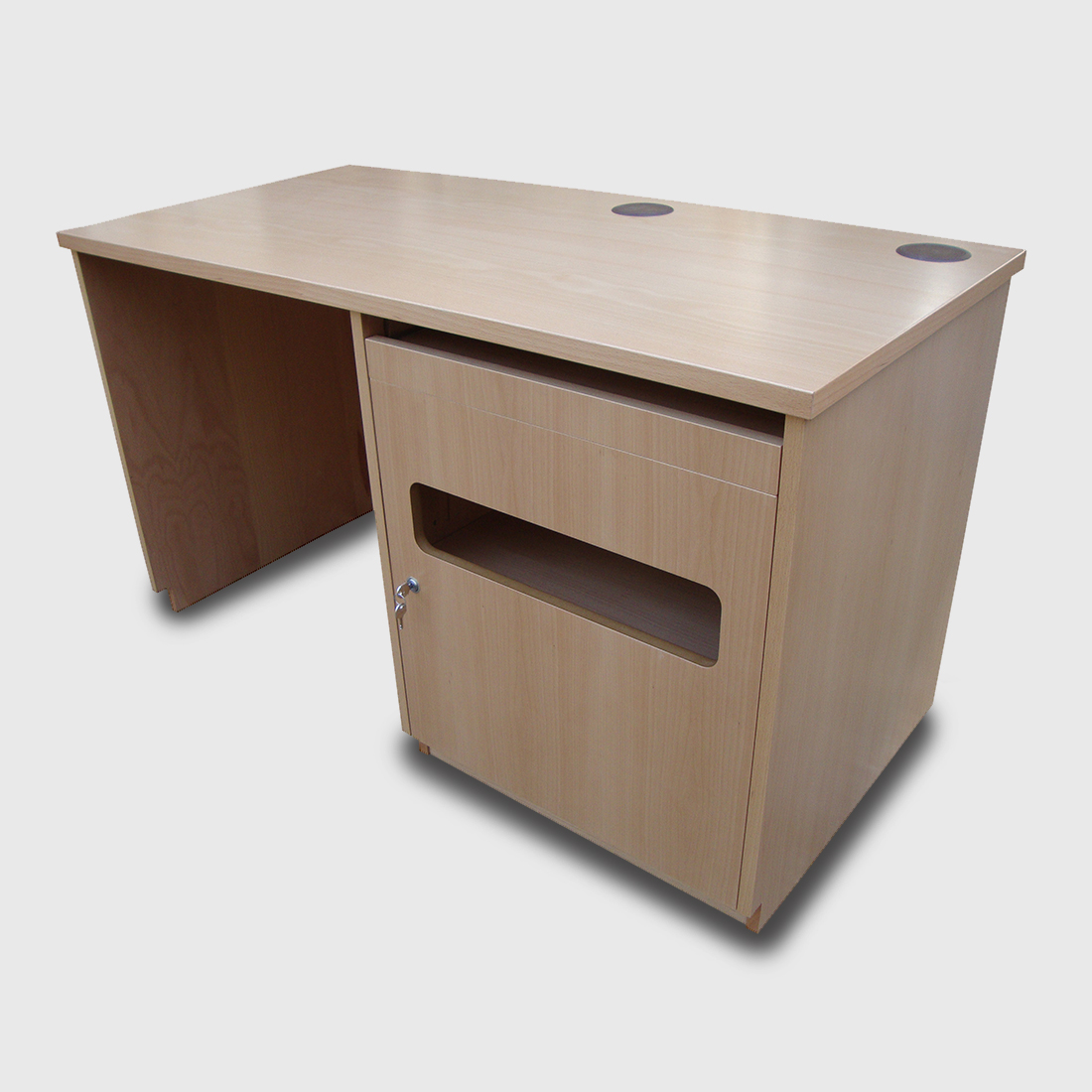 AV Desk 01 - Turning Leaf