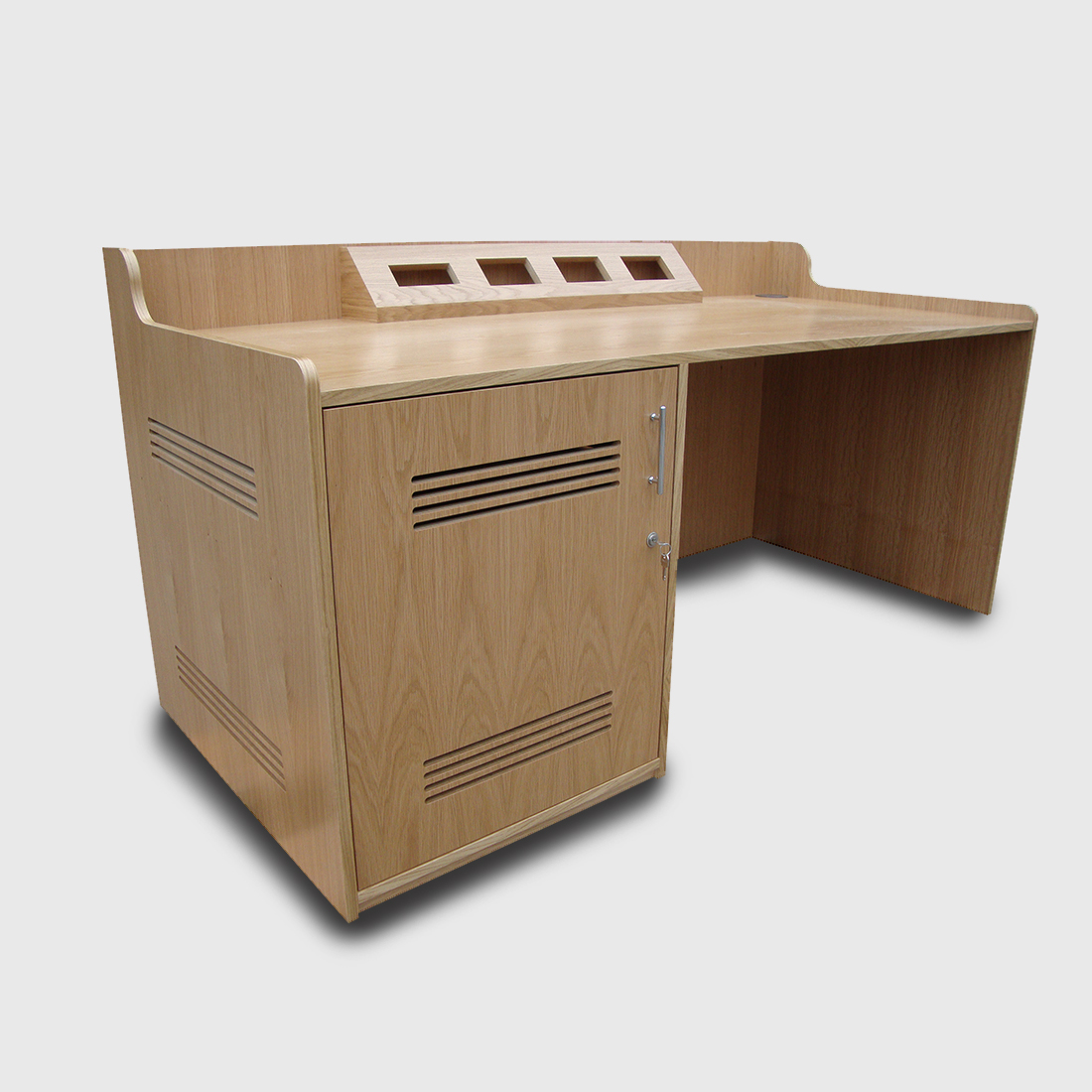 AV Desk 03 - Turning Leaf