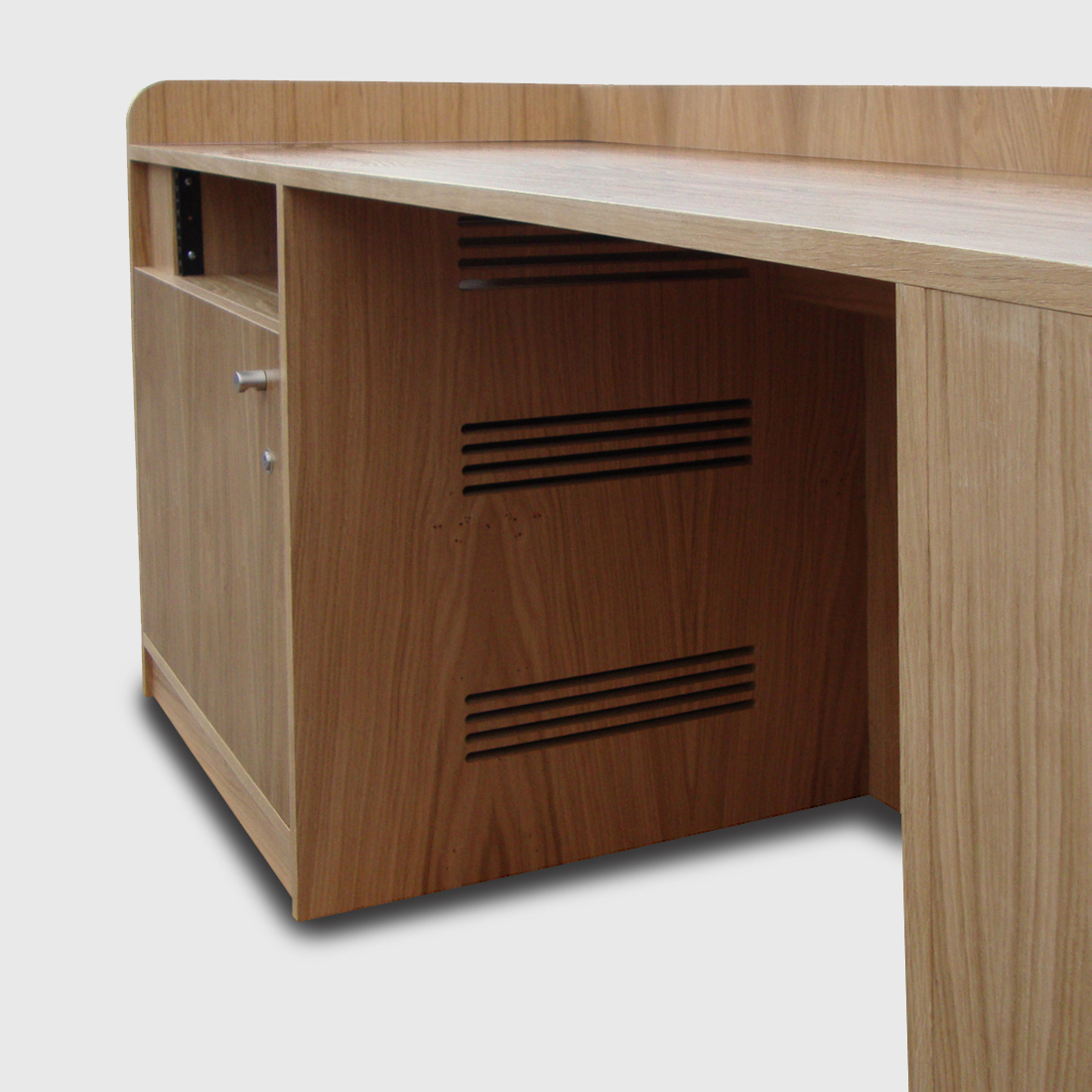 AV Desk 04 - Turning Leaf