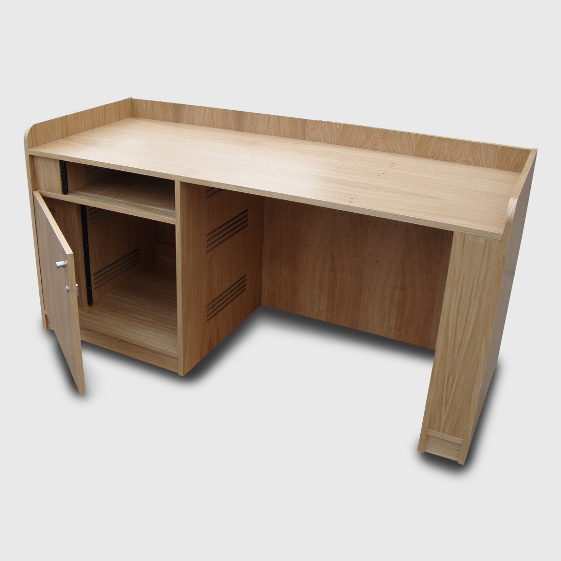 AV Desk 04 - Turning Leaf