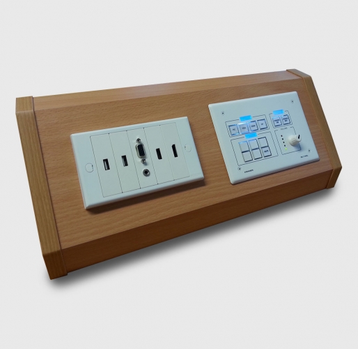 AV Desk 03 - Turning Leaf